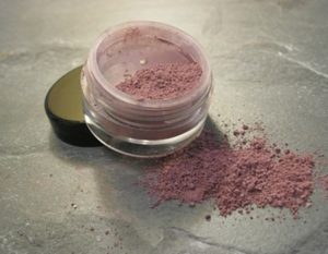 How to make homemade Shimmering Eye Shadow | NONDON